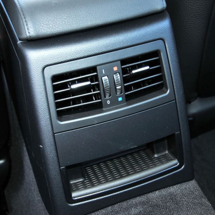 Rear Molding Center Console Black BMW 3 Series E90 E91 V1 – Autocubo